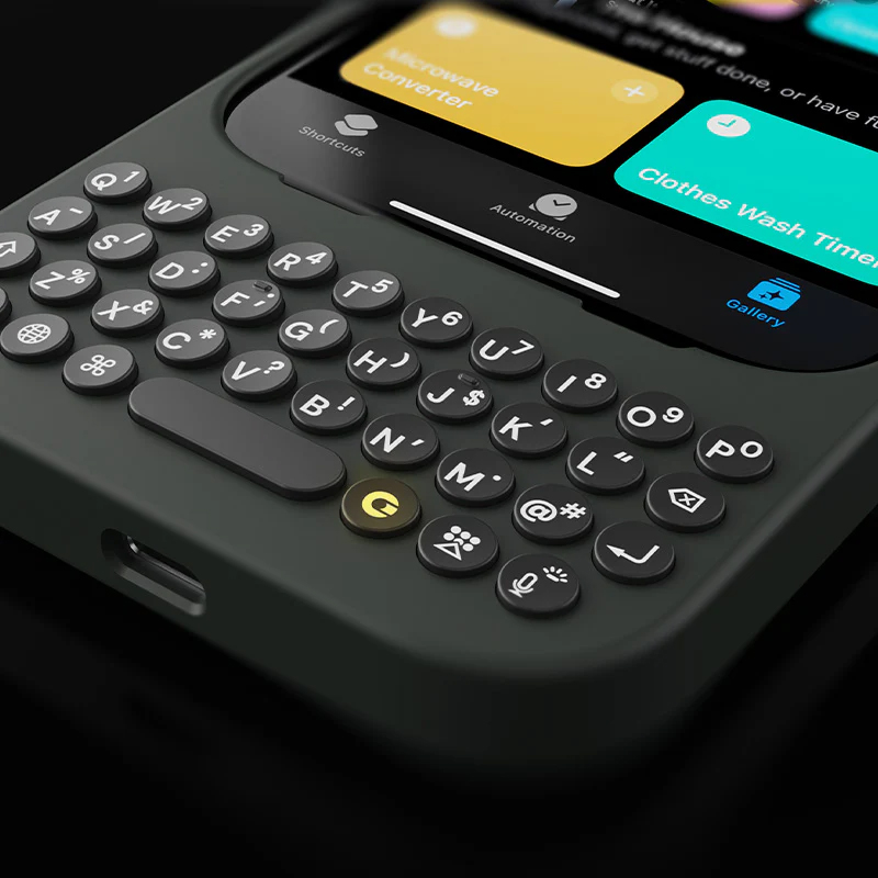 Clicks iPhone Keyboard | Ausstaffiert
