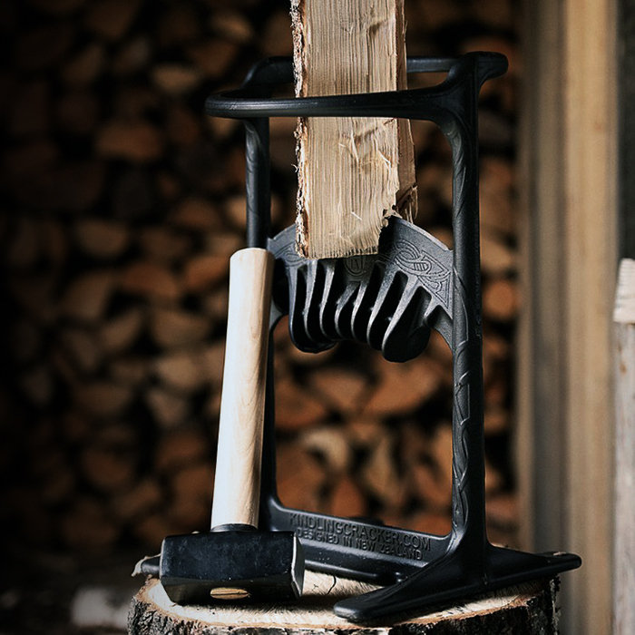 Kindling Cracker King | Ausstaffiert
