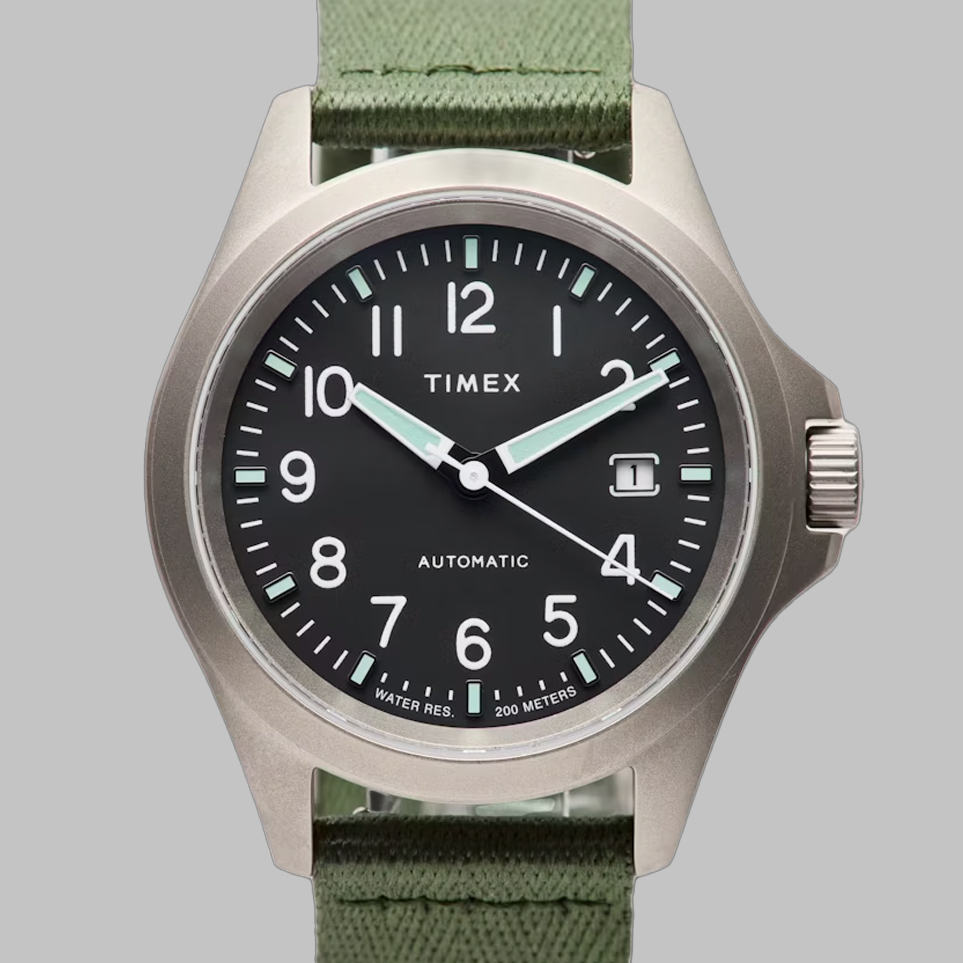 Huckberry x Timex Titanium Automatic Field Watch | Ausstaffiert