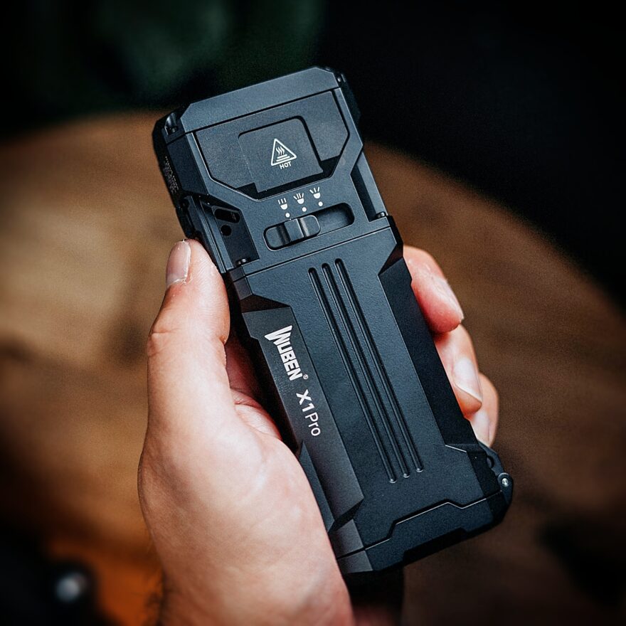 Wuben X1 Pro – 13.000 Lumen Dual-Light Taschenlampe auf Kickstarter